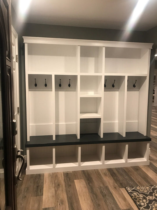 Proudly American Style - 5 Cubby mud Locker – MudLockers.com
